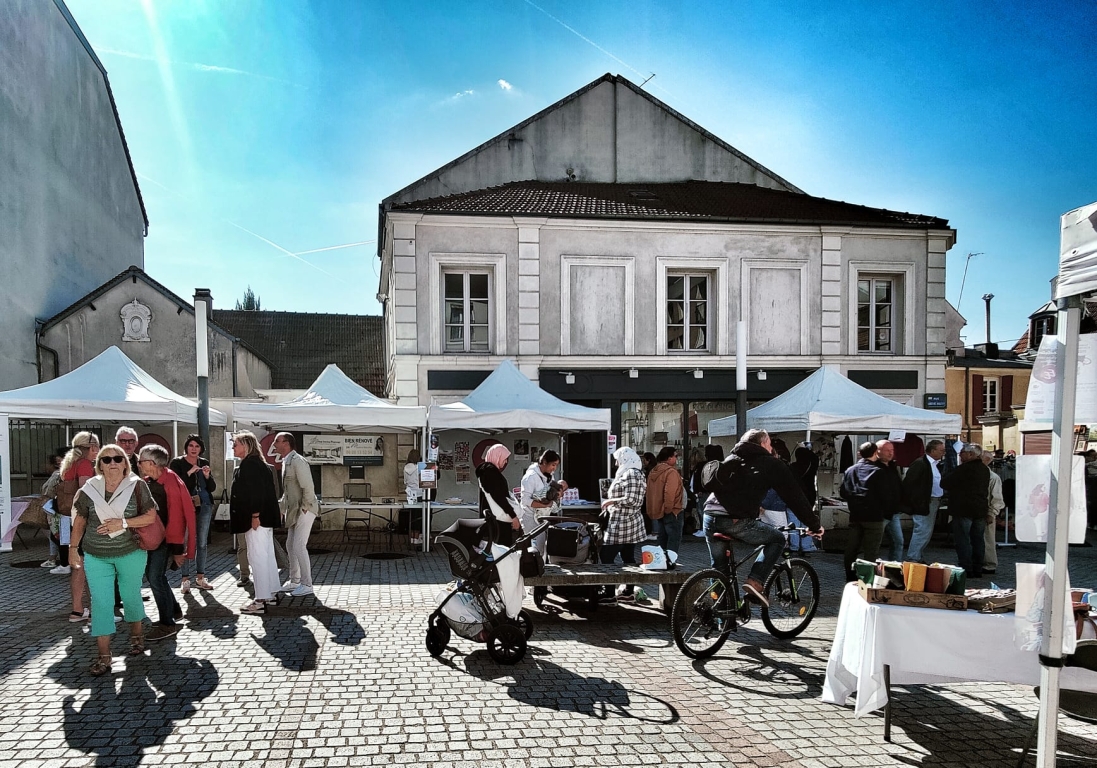 Brocante, 43ème édition ! | Ville-sucy.fr, site officiel de la Ville de ...